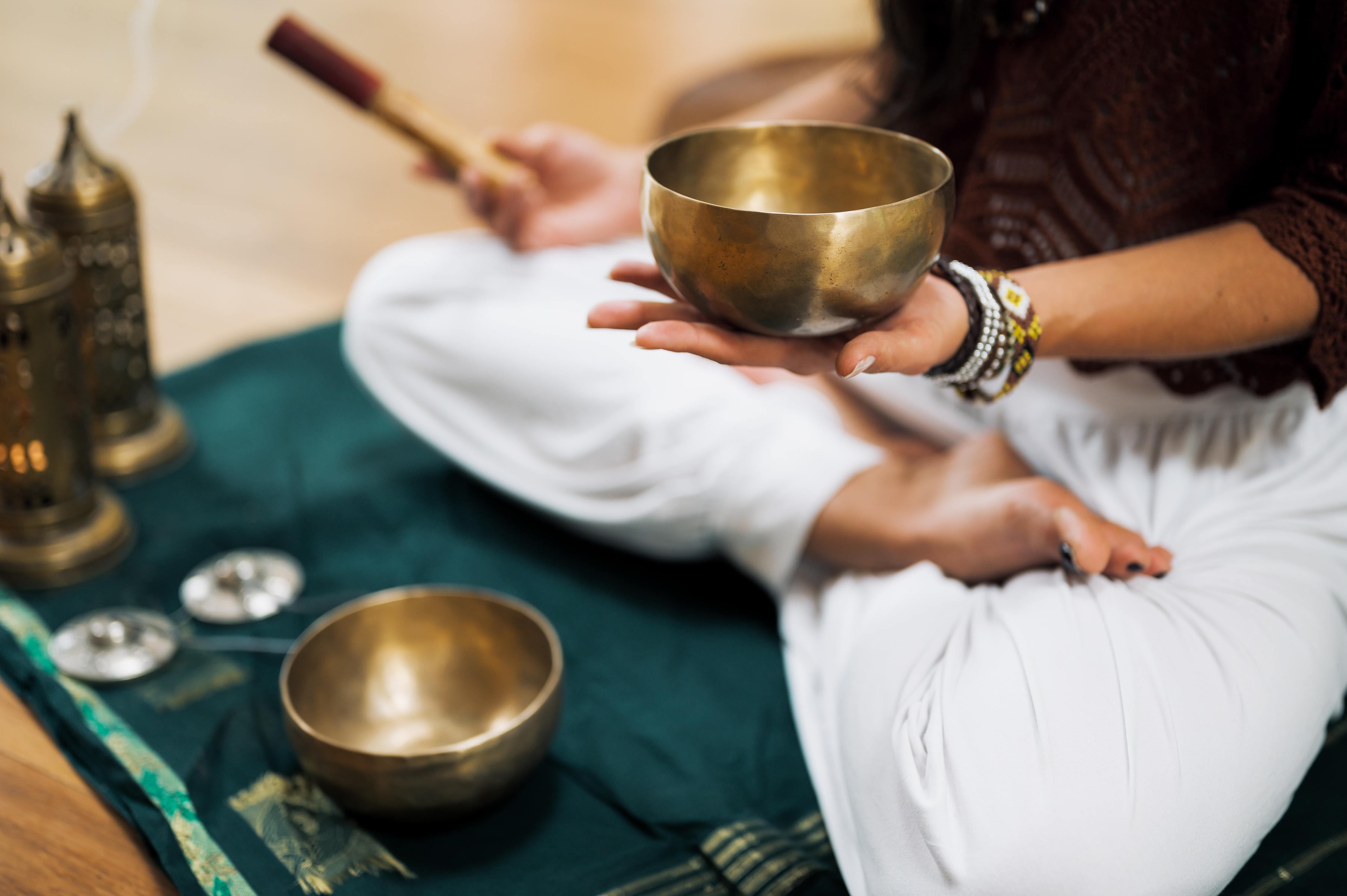What Is a Sound Bath? – ALTYR